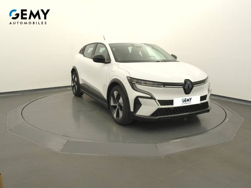 Renault Megane E-Tech EV40 130ch standard charge Equilibre occasion ...