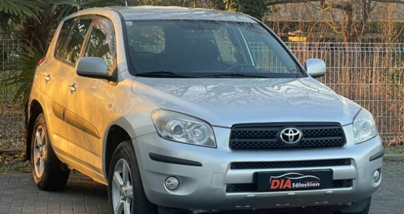Annonces de Voiture Toyota RAV 4 Essence occasion mises en vente